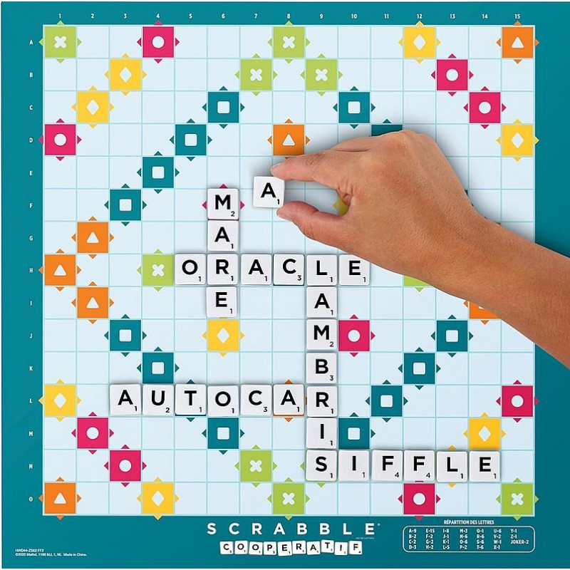 Un scrabble classique et une version coopérative dans la même boîte!
